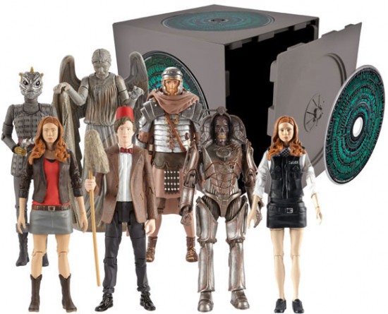 Amy Pond Pandorica Police Outfit – UK Release – Merchandise Guide - The ...